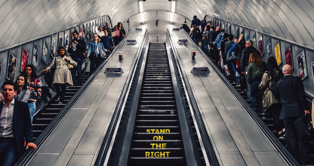 11 Best Queue Management Systems for Banking | Verint