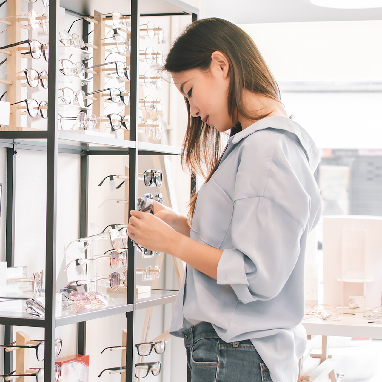 Specsavers Improves the Optical Retail Customer Journey | Verint